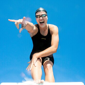 Athletes > Olivia Smoliga